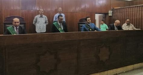 المشدد 10 سنوات وغرامة 100 ألف جنيه لـ 3 متهمين بالاتجار فى المخدرات