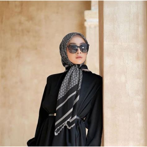 Jual SALE HIJAB NESA HITAM COD KERUDUNG VOAL MOTIF SEGI EMPAT VOAL JILBAB TERBARU