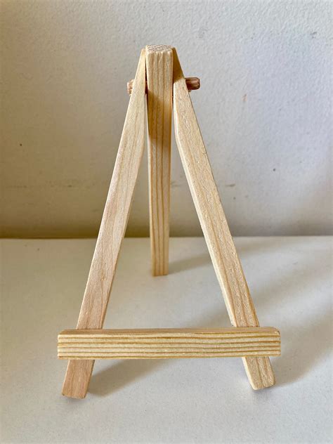 Wooden Mini Easel Mrmuffin