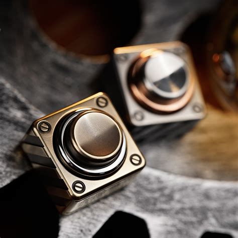 Wanwu Danger Button Fidget Clicker Spinner Fidget Toy Metaedc