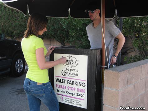 Jada Stevens Valet Dick Deepthroat Parking Dtljadastevenspics002