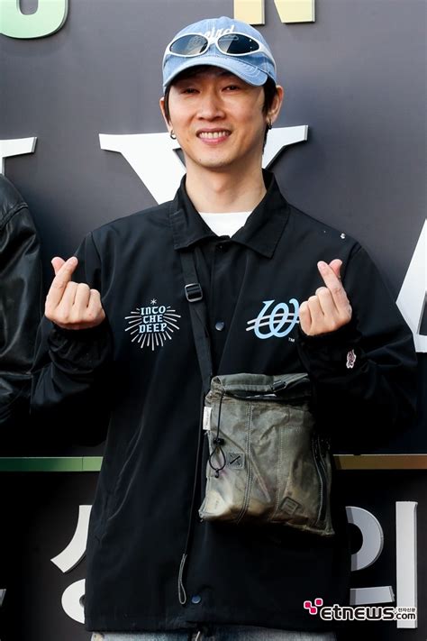 Et포토 장우혁 반가운 미소 전자신문