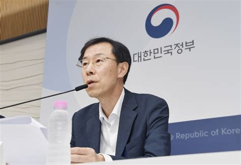 2년 연속 ‘세수 펑크···정부 예측보다 30조 덜 걷힌다