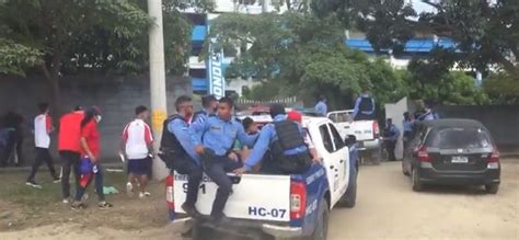Hay Detenidos Tras Enfrentamiento A Tiros En El Olímpico De Sps