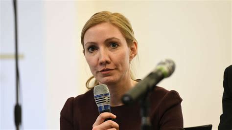 Interview Mit Virologin Streit Um „quotenfrau Sandra Ciesek Setzt