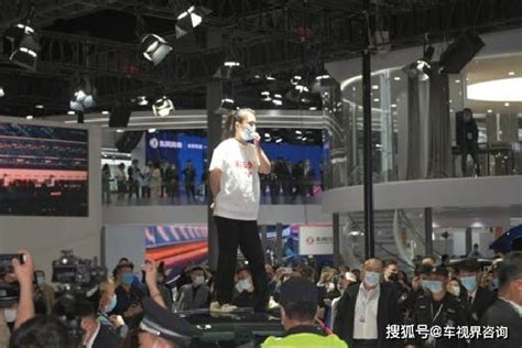 特斯拉车顶维权事件成年度消费维权热点搜狐汽车搜狐网