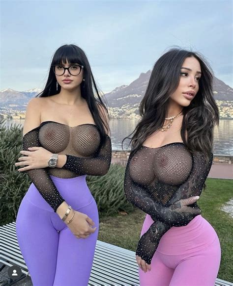 Hot Sluts Showing Off Theyre Tits Imhot99