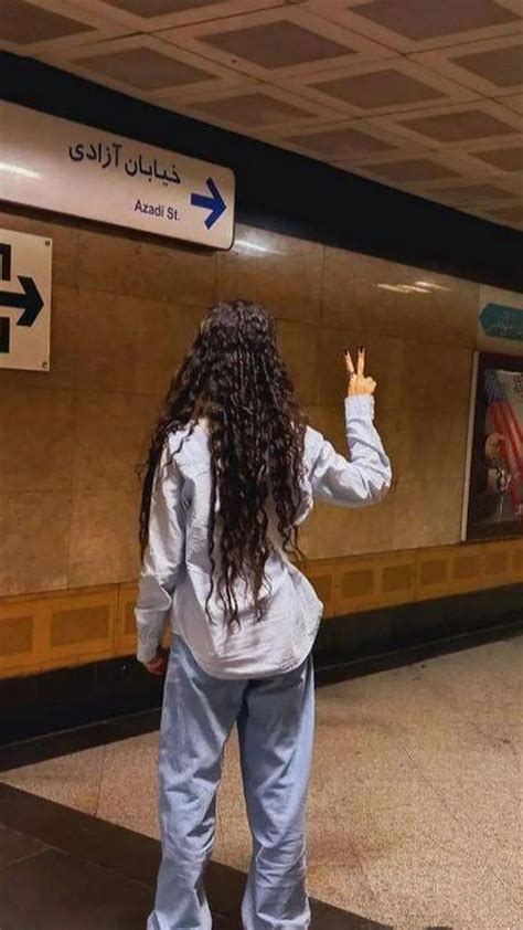 بالاترین تداوم حضور بدون حجاب اجباری زنان، بدون اعتنا به زورگویی حاکمان عکس