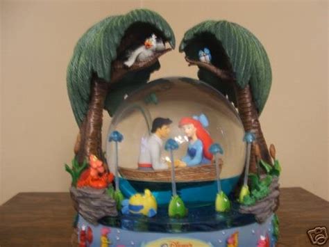 Little Mermaid Kiss The Girl Disney Snowglobe Rare 37401836