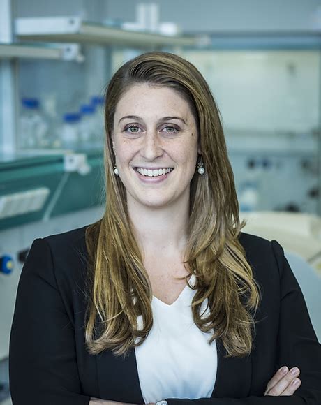 About Lisa Dr Lisa Steinhauser