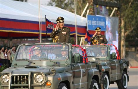 សម្តេច តេ ជោ ហ៊ុន សែន ៖ កម្ពុជា 🇰🇭មិន ខ្វះ អា វុ ធ និង កំលាំង វ៉ៃ គ្នា ជាមួយ ថៃ🇹🇭 នោះ ទេ