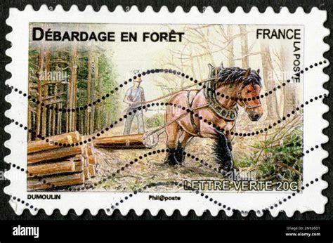 TIMBRE OBLITERE DEBARDAGE EN FORET FRANCE LA POSTE LETTRE VERTE 20G