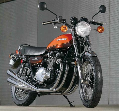 カワサキ「900 Super4（z1）」1972年｜世界の度肝を抜く高性能と美しさ！ 今もライダーを惹きつける永遠のz【昭和の名車解説】