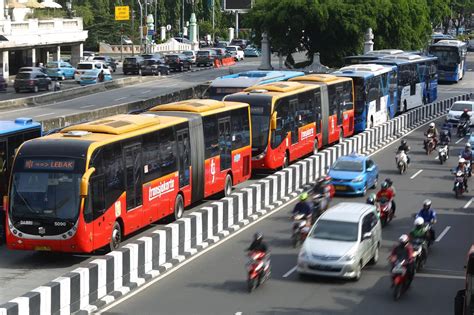 Rute Busway Ke Ciputat Dan Jadwalnya Terbaru 2024 Mcmproperti