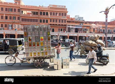 Overloading Hi Res Stock Photography And Images Alamy