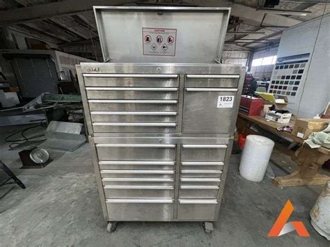 Csps 19 Drawer Tool Box Stainless Steel 5t X 46 W X 18d Ascent Auction