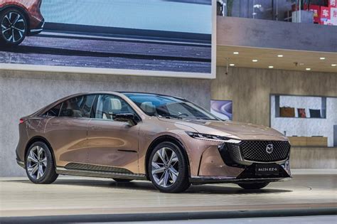 重庆车展长安马自达全新电动轿车登场！mazda Ez 6西区首秀搜狐汽车搜狐网