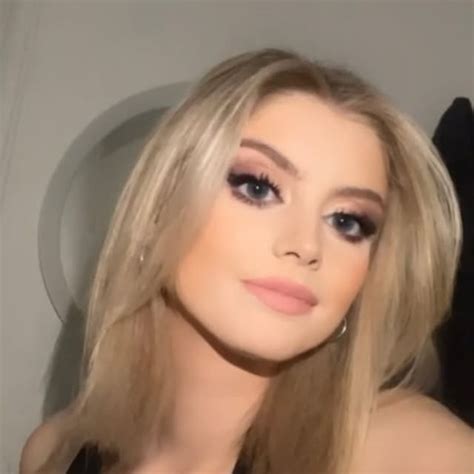 Avy 🍒 Avygrdn • Threads Say More