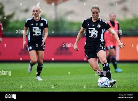 Rotterdam 10 10 2022 Rotterdam Anne Van Son Of Feyenoord V1 During The Training Session At