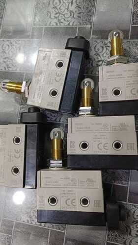 Omron Limit Switch D Mc At INR In Gurugram Sbm Electric Techno Pvt Ltd