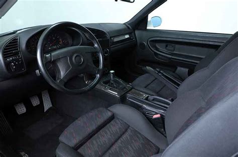Bmw E Lightweight Mobil Istimewa Yang Hanya Dijual Di As Bimmer Id