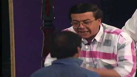 😂😂 بقي ده ميكانيكي ده شبه المفتاح الأنجليزي 😅 احمد ادم يخرج عن النص
