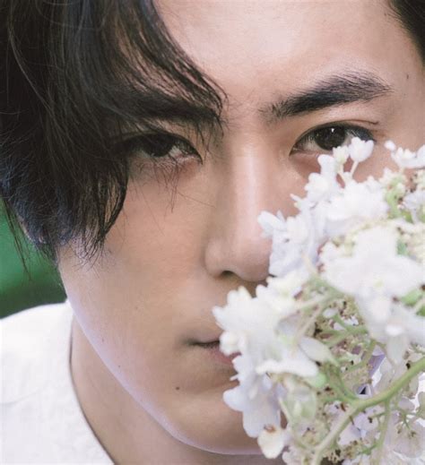 間宮祥太朗、直筆エッセイが単行本化！ 撮り下ろし写真＆ロングインタビューも収録 ブック クランクイン！トレンド