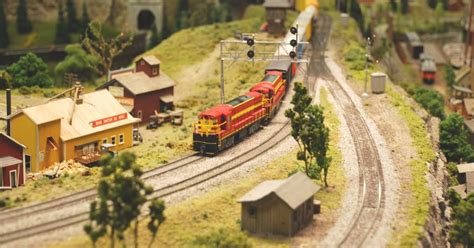Java Model Railroad Interface ~ Ruby Dewberry
