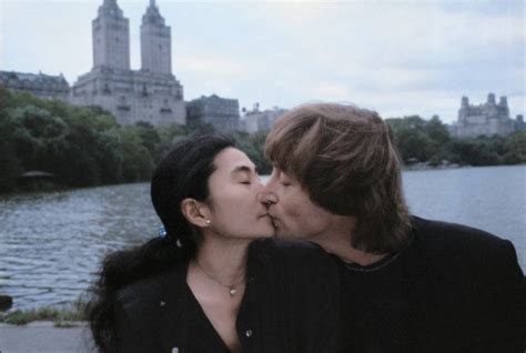 日本攝影大師鏡頭下的約翰藍儂、三島由紀夫！《篠山紀信展 寫真力》展覽六大主題亮點 La Vie