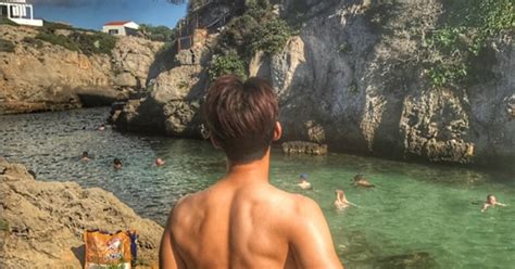 이승우 탄탄한 등 근육 공개 여심저격