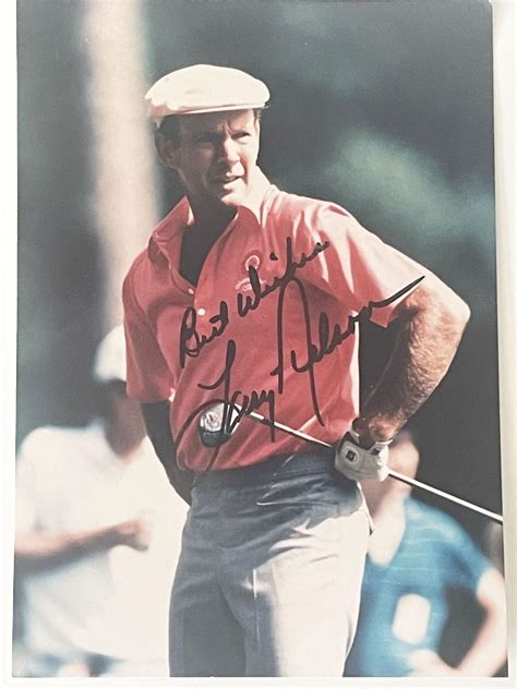 Golfer Larry Nelson Signed Photo