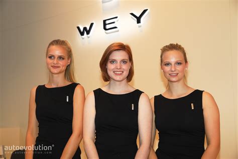 Carmakers Drop Booth Girls For The 2018 Geneva Motor Show Autoevolution