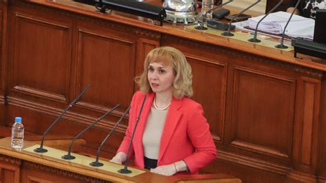 Омбудсманът иска психолог във всяко училище Новини бг