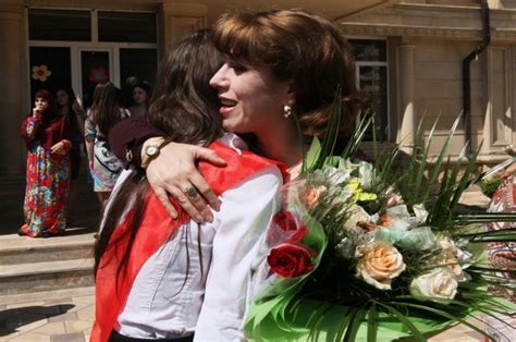 Врачам и учителям могут запретить принимать подарки Право Общество