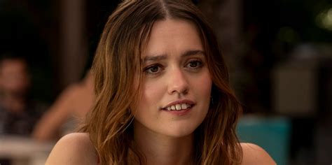 Aimee Lou Wood S Teeth Went Viral The Moment Helped Teach Me A Beautiful Lesson