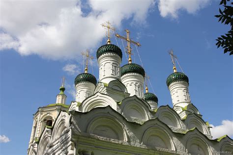 ☦Церковь Успения Пресвятой Богородицы в Путинках история и фото