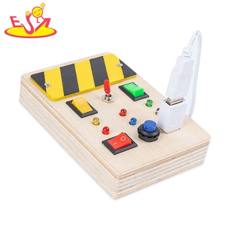 High Quality Led Light Switch Toy Educational Wooden Power Busy Board