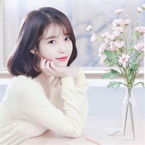 Iu出題難倒粉絲！「長髮vs短髮，哪個更適合我呢？」 Ksd 韓星網 明星