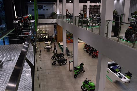 Showroom Mewah Kawasaki Kini Hadir Di Pekanbaru