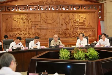 郭文海主持召开区委常委会扩大会议，交流主题教育调研成果澎湃号·政务澎湃新闻 The Paper