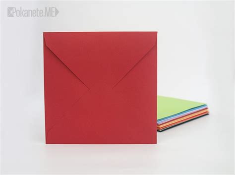 Квадратен плик за писмо червен