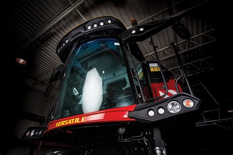 Versatile replaces the RT 490 combine - Grainews