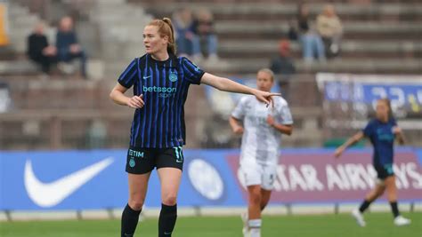 Nikée Van Dijk Protagonista Del Quarto Episodio Di On Board Interit