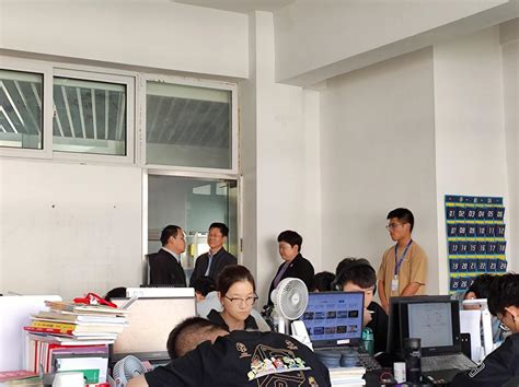 数学与信息工程系走访慰问校企合作专业学生 聊城大学东昌学院 数学与信息工程系