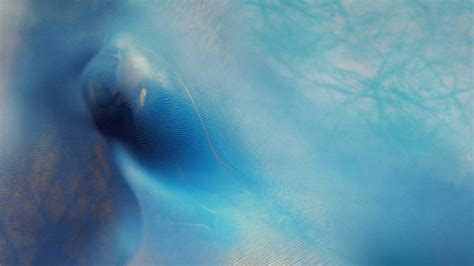 Download Abstract Blue Waves Texture Wallpaper