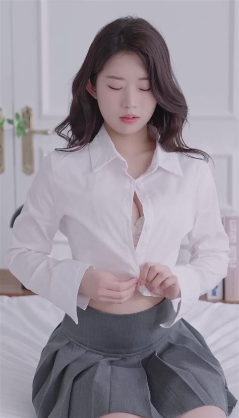 066 세로룩북 후방주의 룩북 하이라이트 초근접 고화질 여친룩 데이트룩 코디 언더웨어 룩북 직캠 Skirts