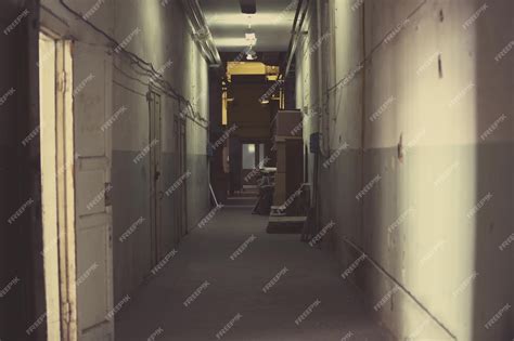 Premium Photo Empty Factory Interior