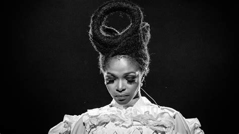 Simphiwe Dana Set To Embark On Spiritual Journey That Explores Grief