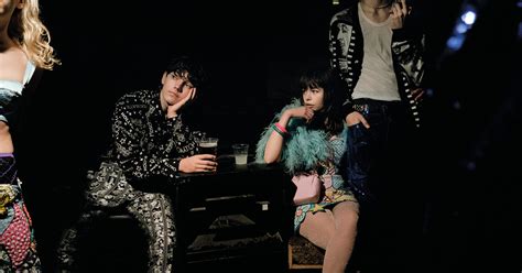 How To Throw The Best Pre Drinks The Face