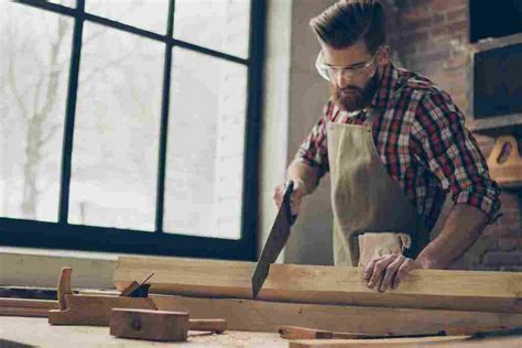 What To Look Out For When Hiring A Carpenter Residence Style